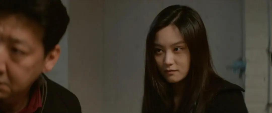 There is a gap between Wang Yanhui and his "daughter", and the ...