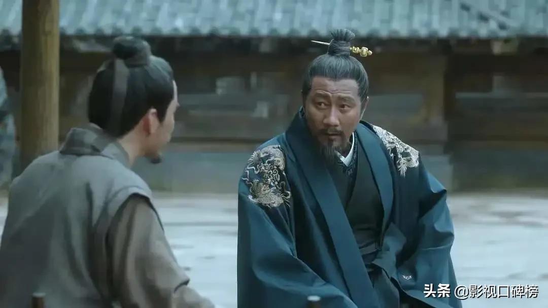 The supporting actor should be a "heavyweight" for a major male lead ...