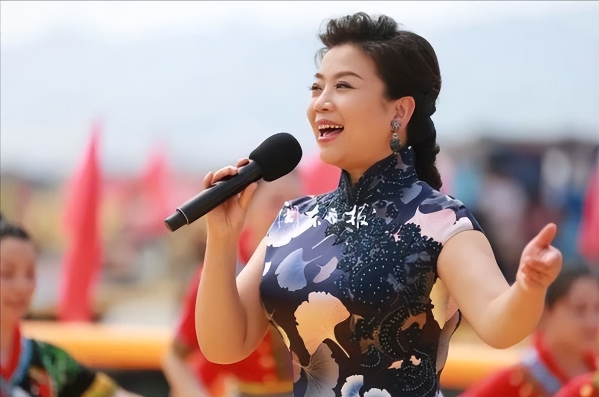 55-year-old folk song queen Zhang Ye: Single for 22 years without ...