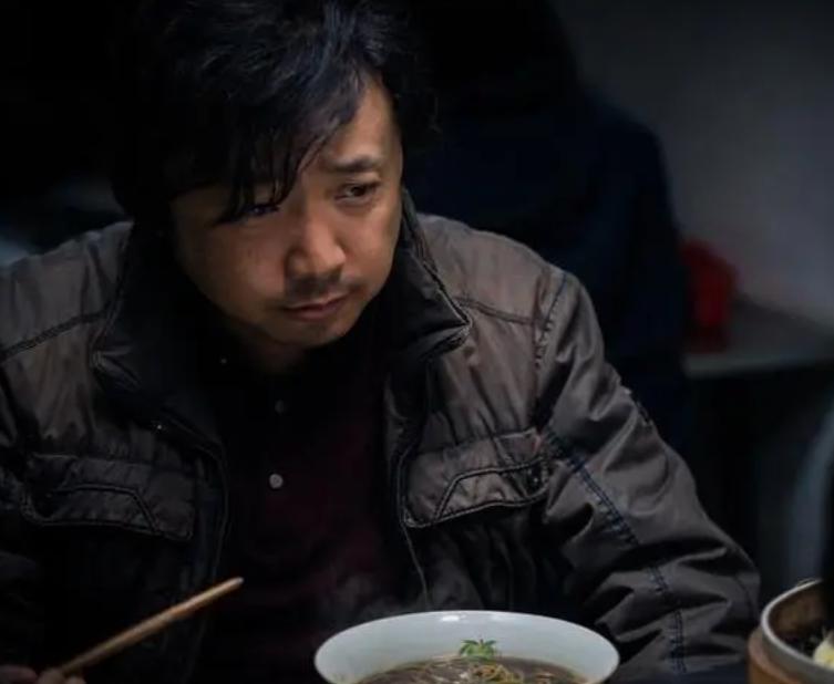 Analysis of the Expression of Absurd Aesthetics in the Film "I'm Not ...