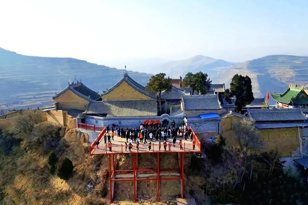 Two Mountains and One Lake Ancient Hebei Land Unfolds Tianmen - iMedia