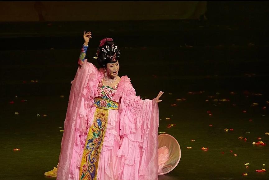 Li Yugang's words offended the Peking Opera circle, but Mei Baojiu ...
