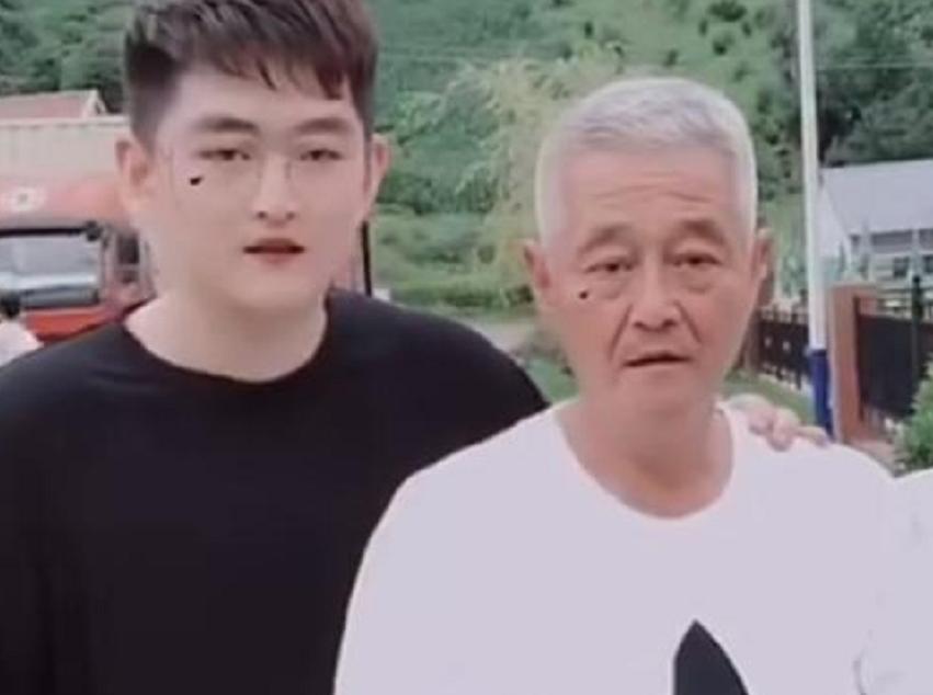 Zhao Yinan took the comedy road of Zhao Benshan, and it was revealed ...