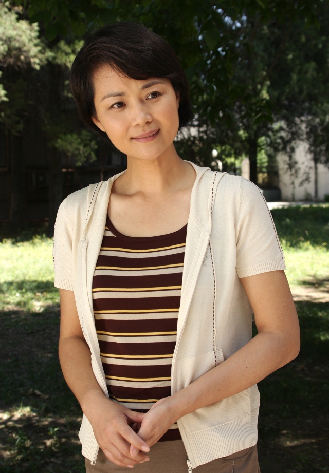 Popular actress Xi Wang: I love my stepfather and my biological father ...