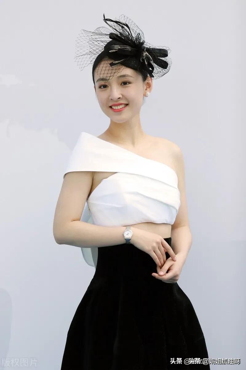 Share the picture, Wu Qian's stunning photo - iNEWS
