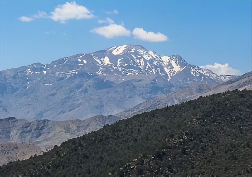 The Atlas Mountains region is a unique geographical environment. What ...