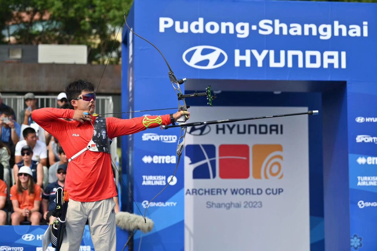 The shooters shine their arrows, each showing their special abilities ...