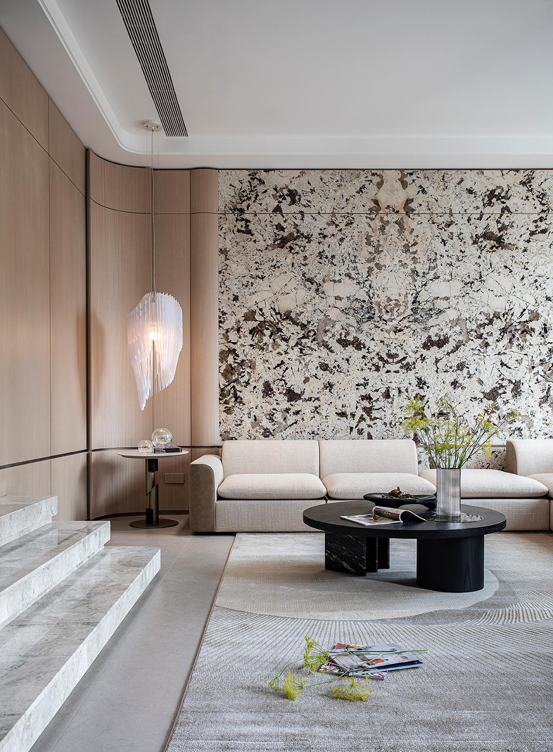 Nuban Design • A Few Flowers - iNEWS