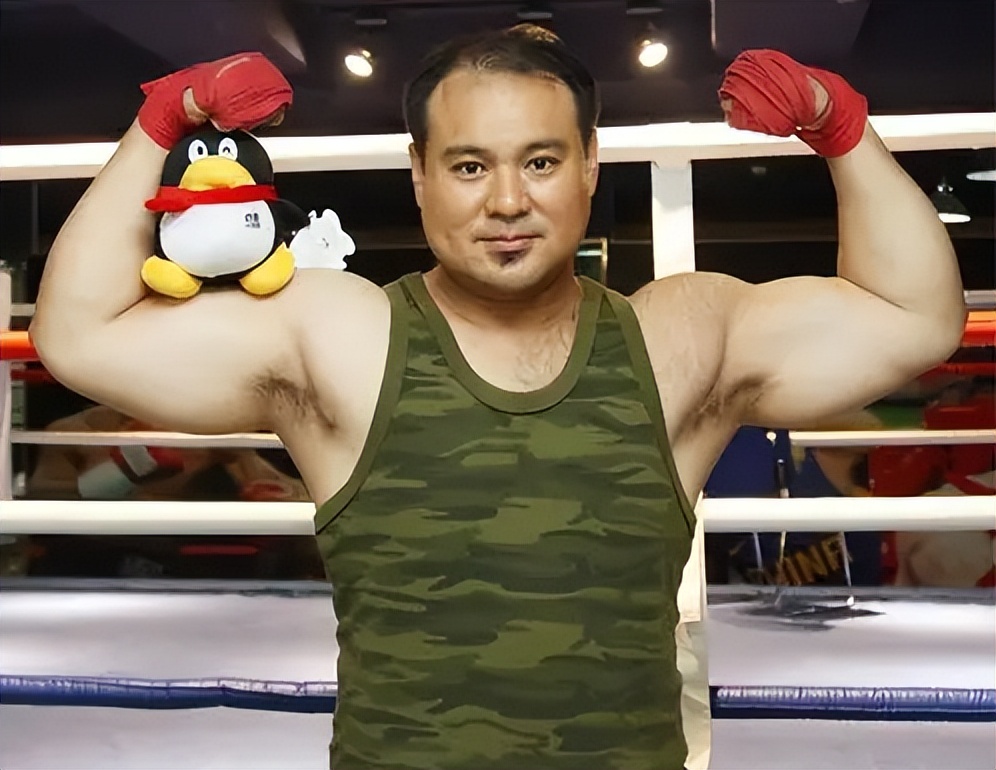 Kang Kai, he wants to be a "hero" more than a star.The limitations and end of special actors - iNEWS