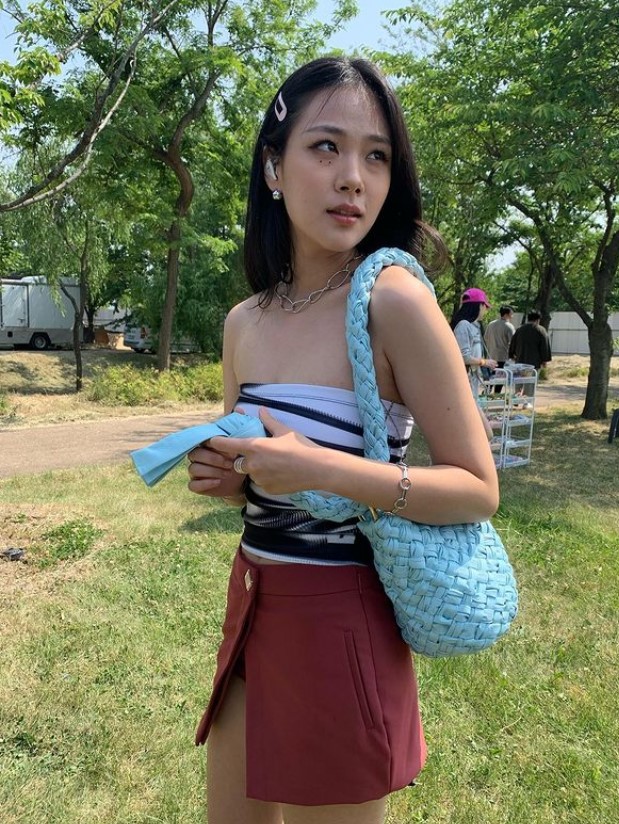 Sing hi!Korean female singer BIBI participates in the music festival ...