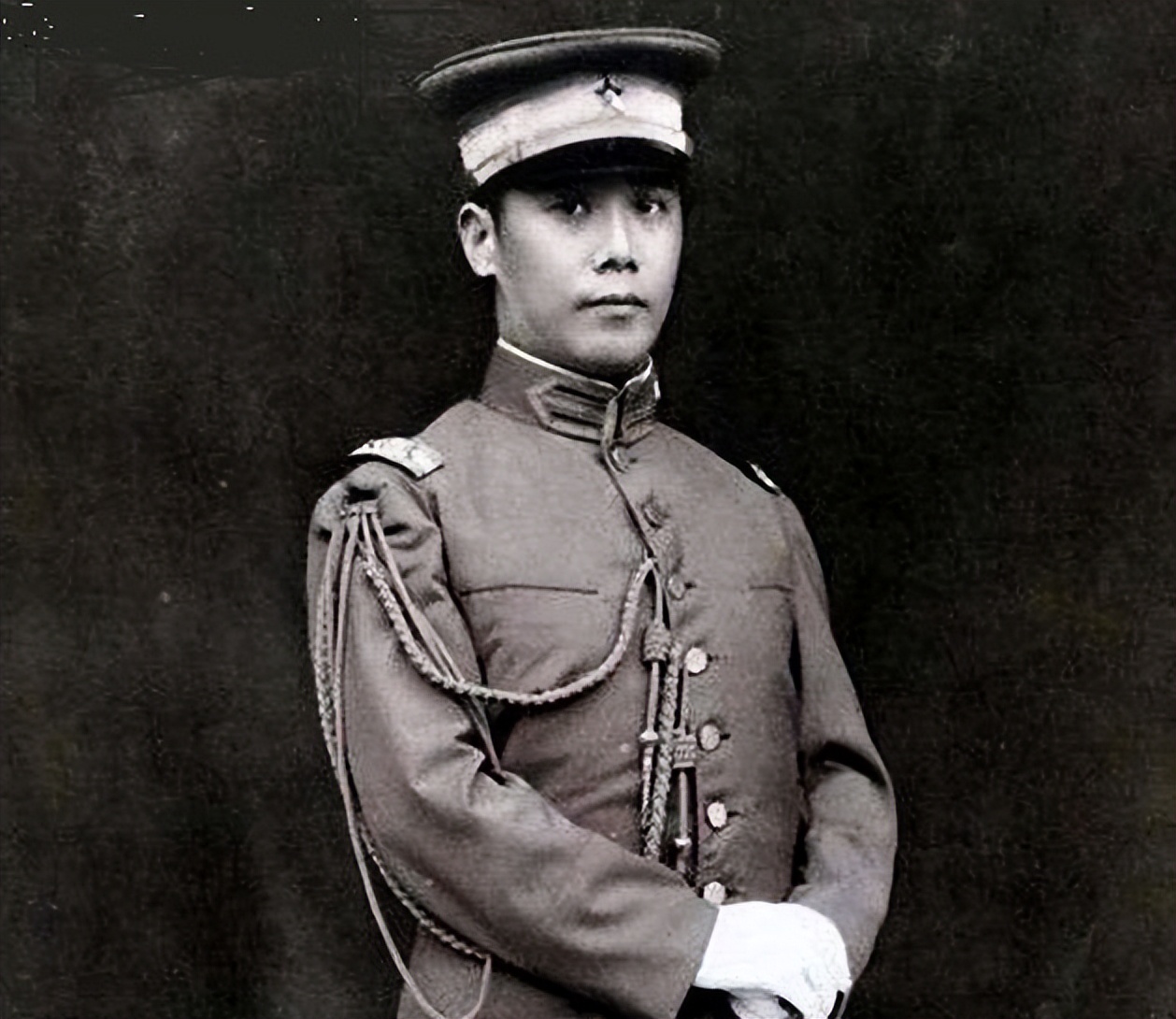 How did Yuan Shikai's eldest son Yuan Keding lose his leg? - iNEWS