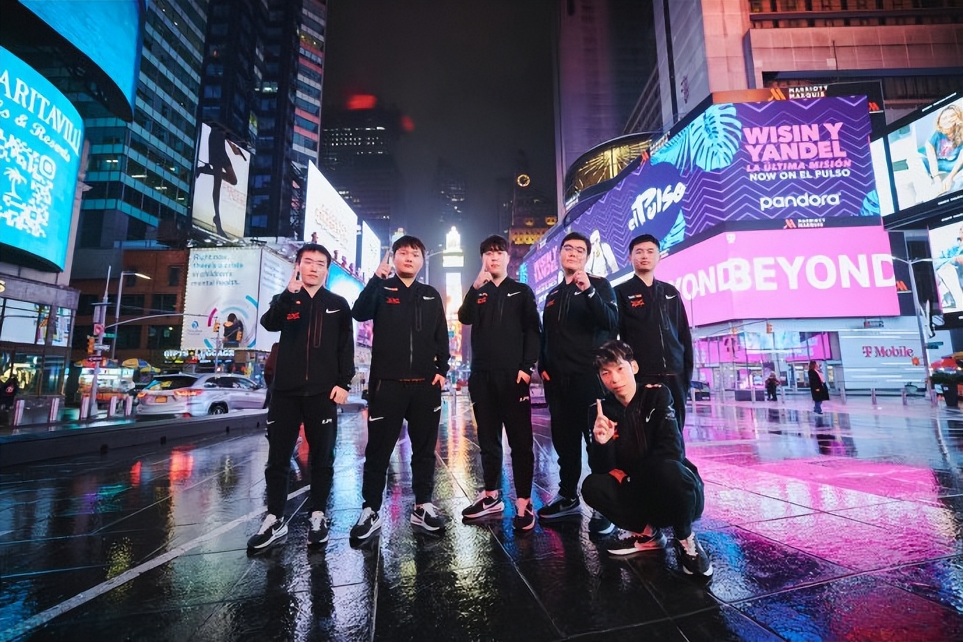 The voice in the JDG team is too happy, Hope is upset by his teammates ...