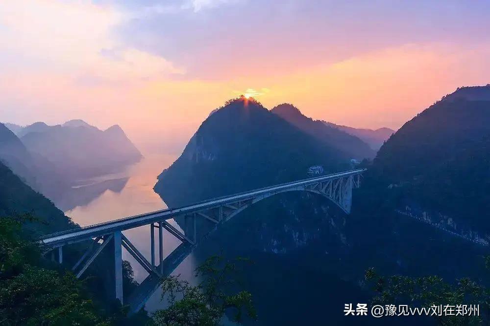Scenic Scenic Spots in China - Weng'an River Jiehe Scenic Spot - iNEWS