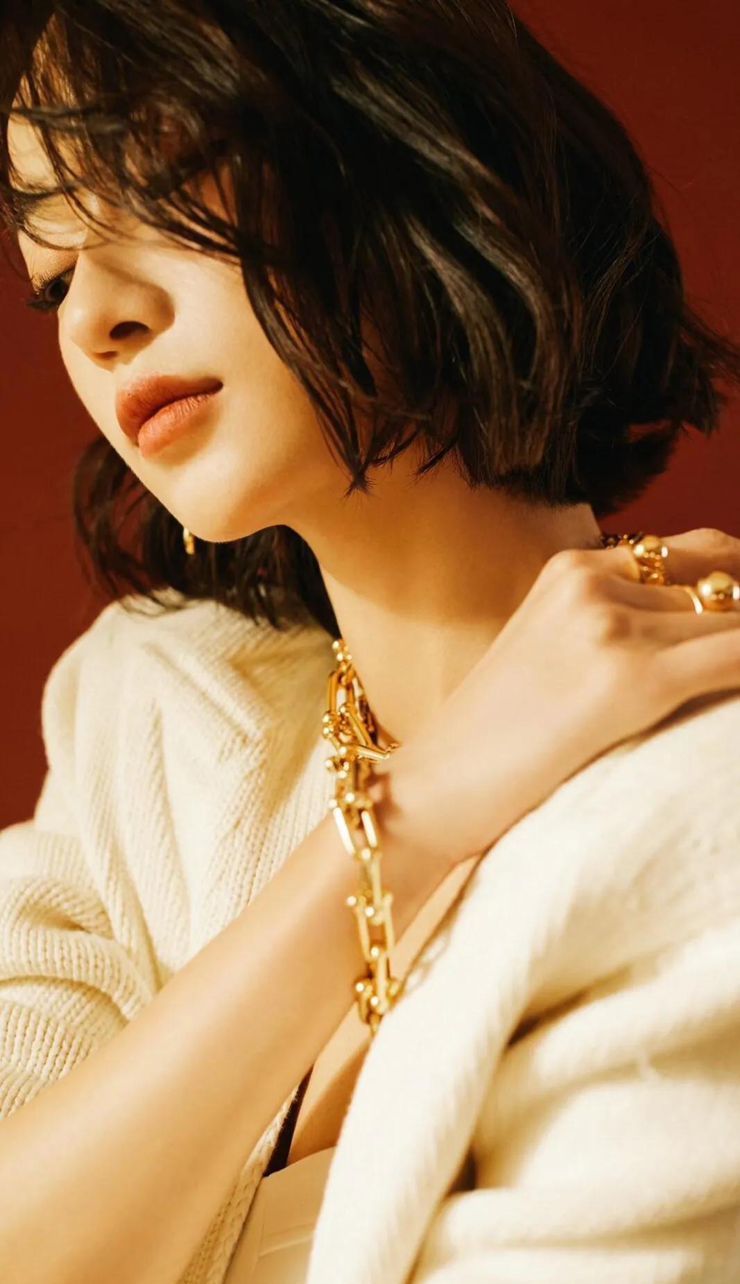 Beautiful and Delicious Wu Jinyan - iNEWS