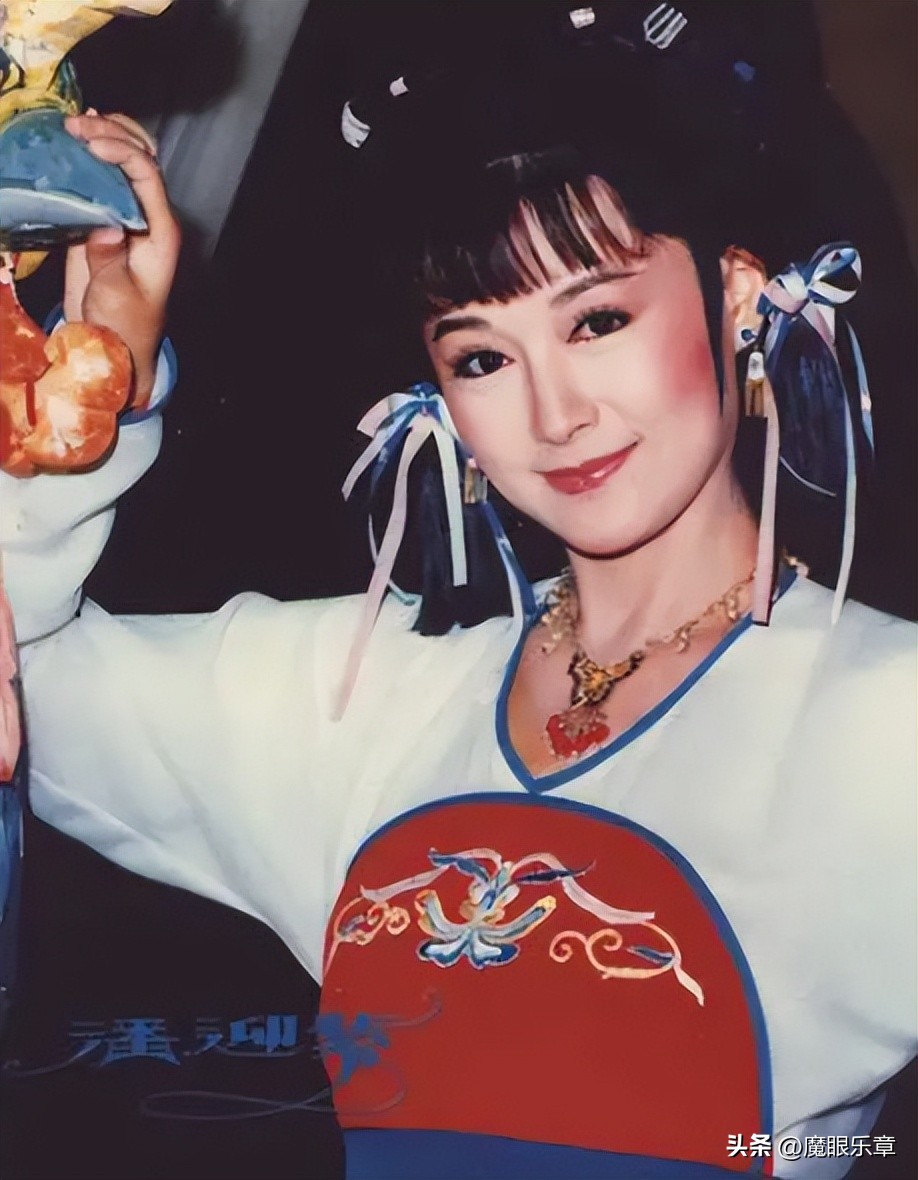 36-year-old Pan Yingzi worked hard: eat 30 pounds, put glue on her face ...