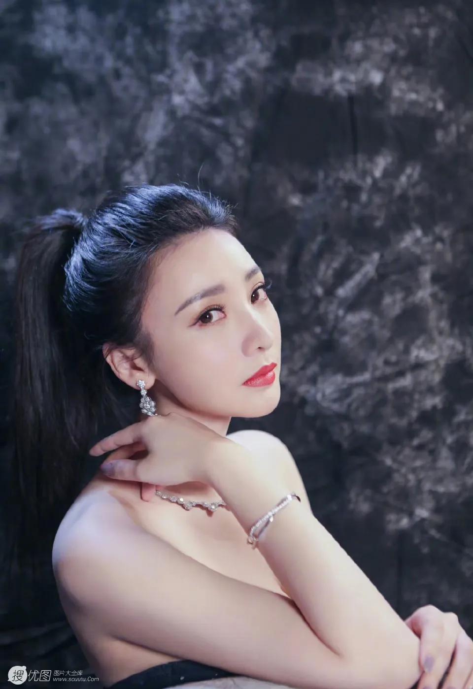Chinese fashion sexy beauty - Liu Yan - iMedia