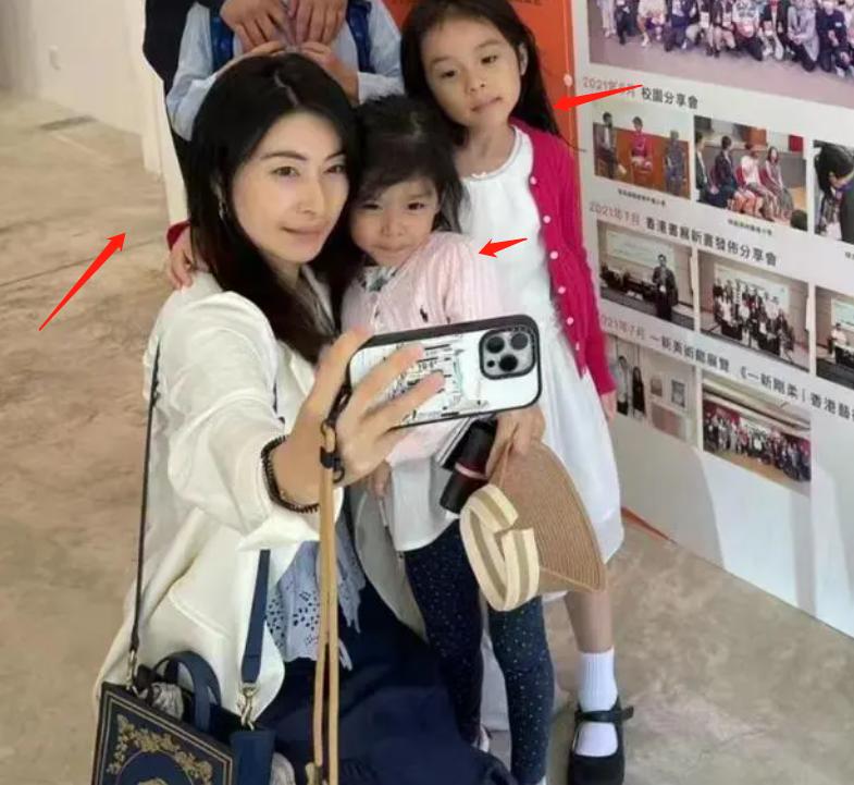 Huo Qigang and Guo Jingjing's family of five watched the exhibition, the child's frontal photos ...