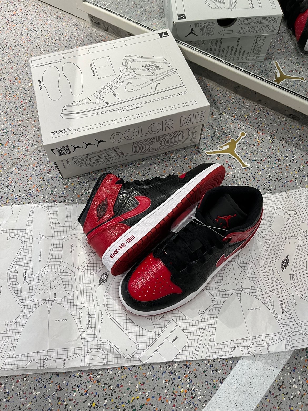AJ1 is very handsome in black and red, but it is not allowed to wear OG ...