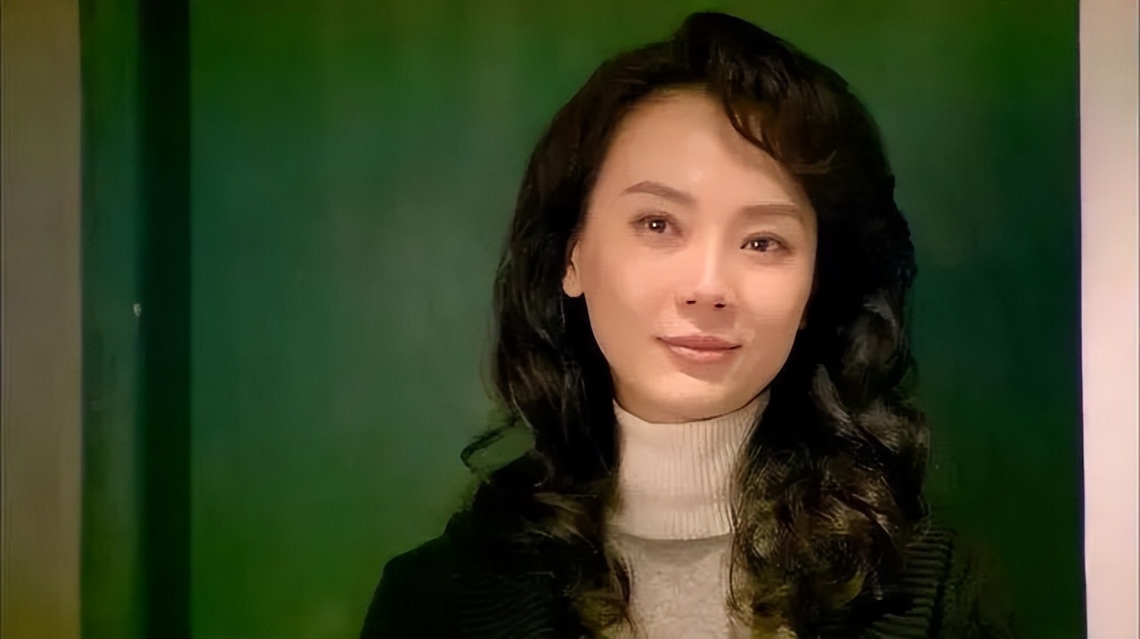 After seeing Chen Shu's old photos of "Huang Yiyi" 18 years ago, she ...