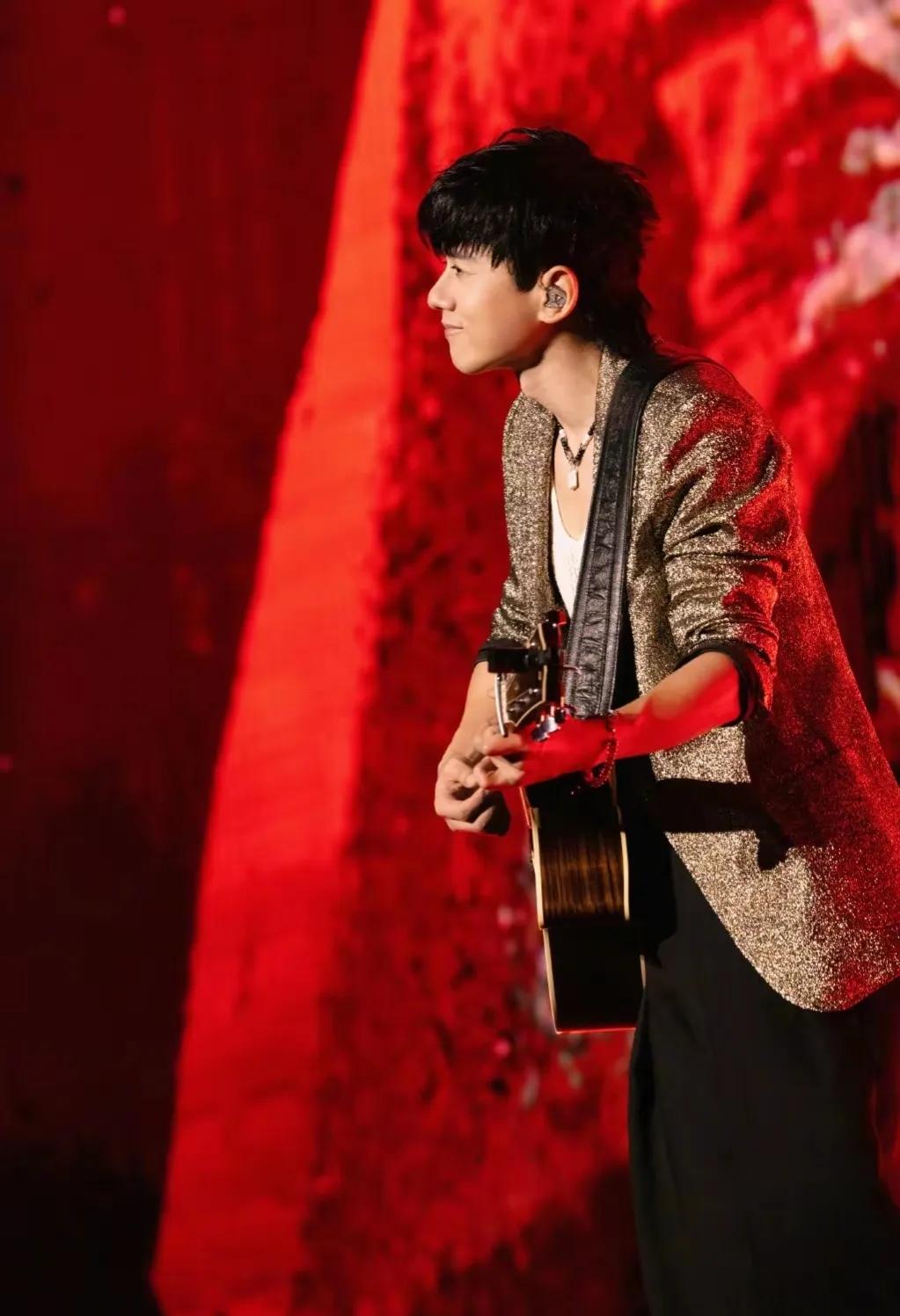 Zhang Jie Beijing concert, Zhao Liying and many stars gathered together ...