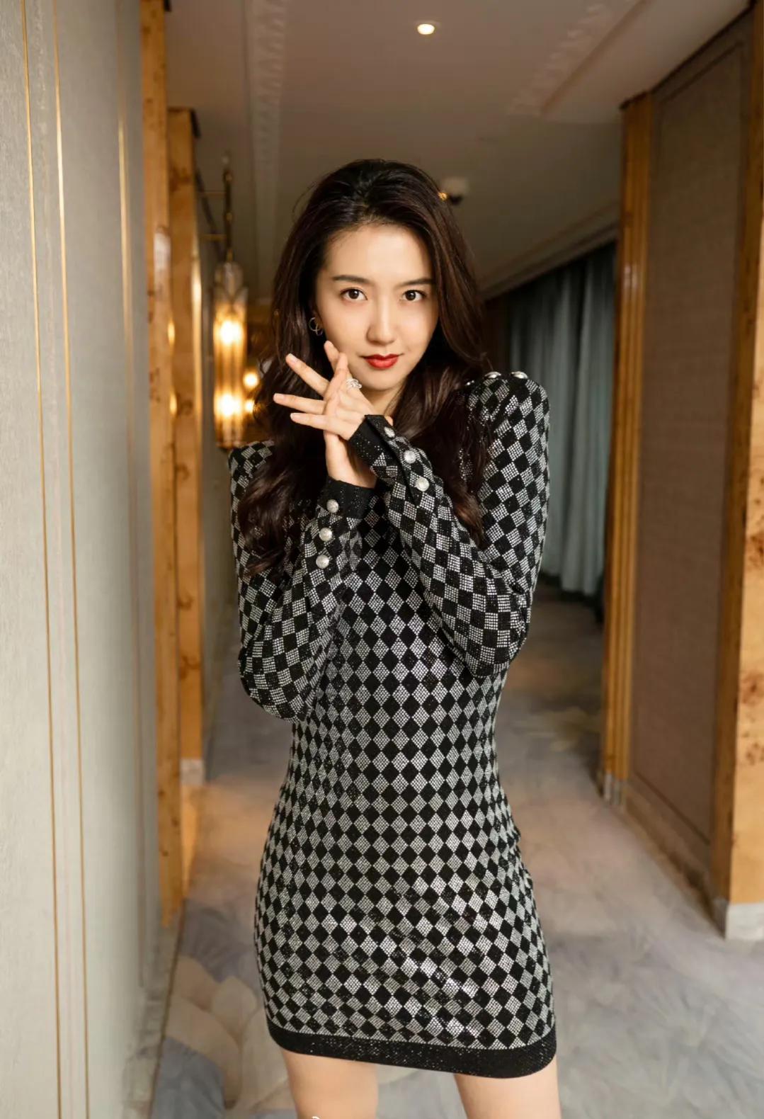 Celebrity Exploration Issue 0503: Yunxiang Biography Ke Menglan, with ...