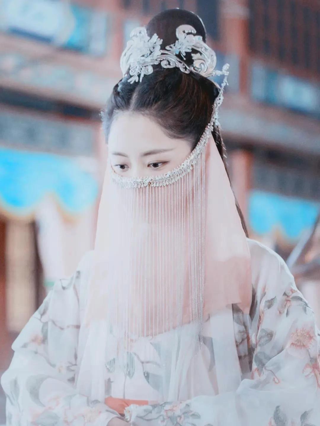 Sharing of beauties in ancient costumes——Yuan Jinxia's wardrobe by Tan ...