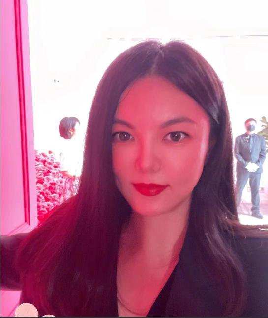 Do not change after repeated teaching?Wang Yuelun hugged the beautiful woman back to the hotel ...