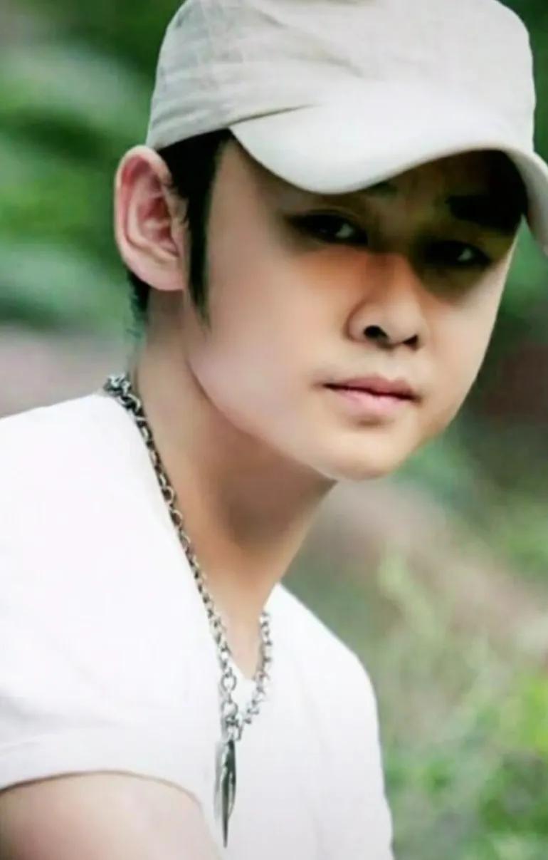 The legendary singer "Dao Lang" swept the Chinese music scene by ...