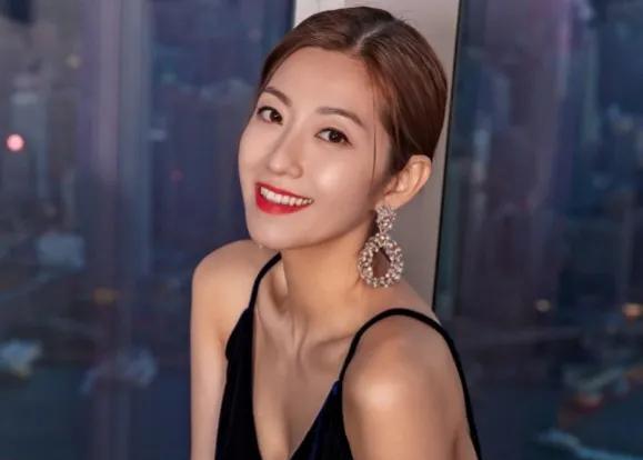 41-year-old Chen Ziyao was encountered by chance in Hong Kong! She is ...