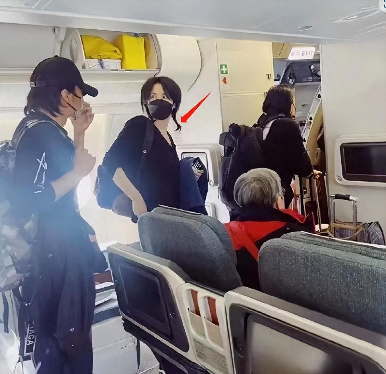 After 23 years, Nicholas Tse and Faye Wong appeared together again. Netizens: They were so sweet ...