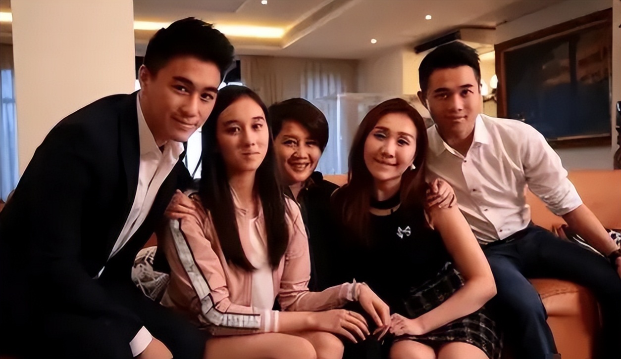 Counterattack "Dancing Queen" Liang Anqi: She worked 4 jobs to survive ...