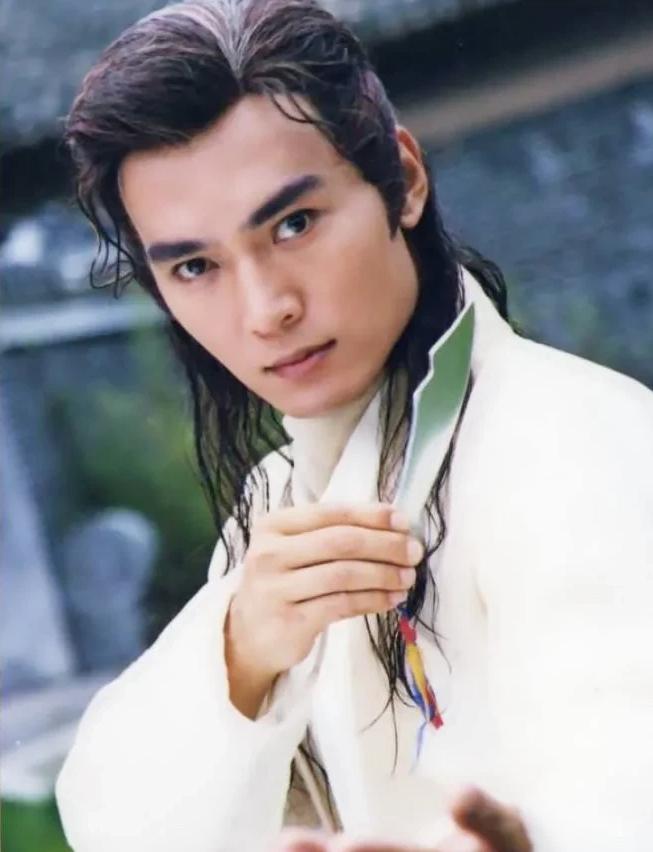 Actor Jiao Enjun: Two failed marriages, living alone at the age of 54 ...