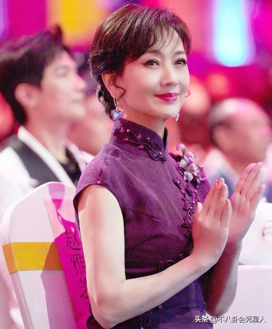Wake up, "Frozen Age Goddess" Liu Xiaoqing! Stop living in beauty - iNEWS