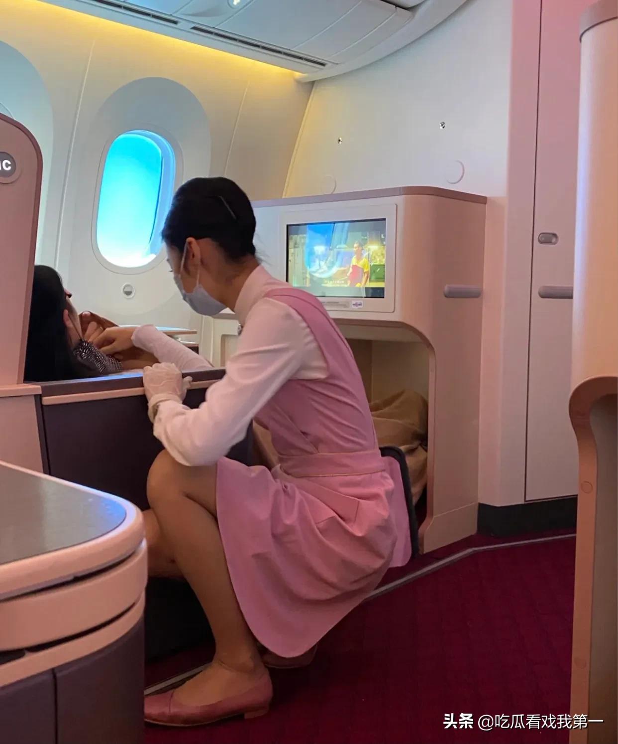 The uniforms of Juneyao and Sichuan Airlines are the ceiling of the ...