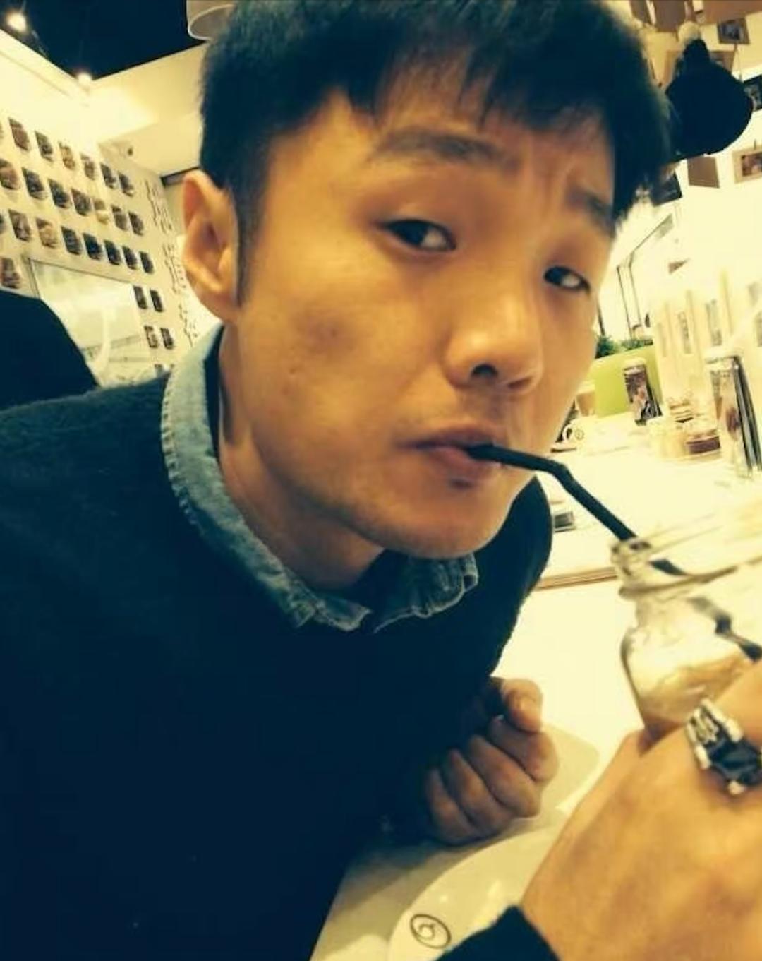 Li Ronghao, the story behind the hotly debated "Black Plum Sauce" - iNEWS