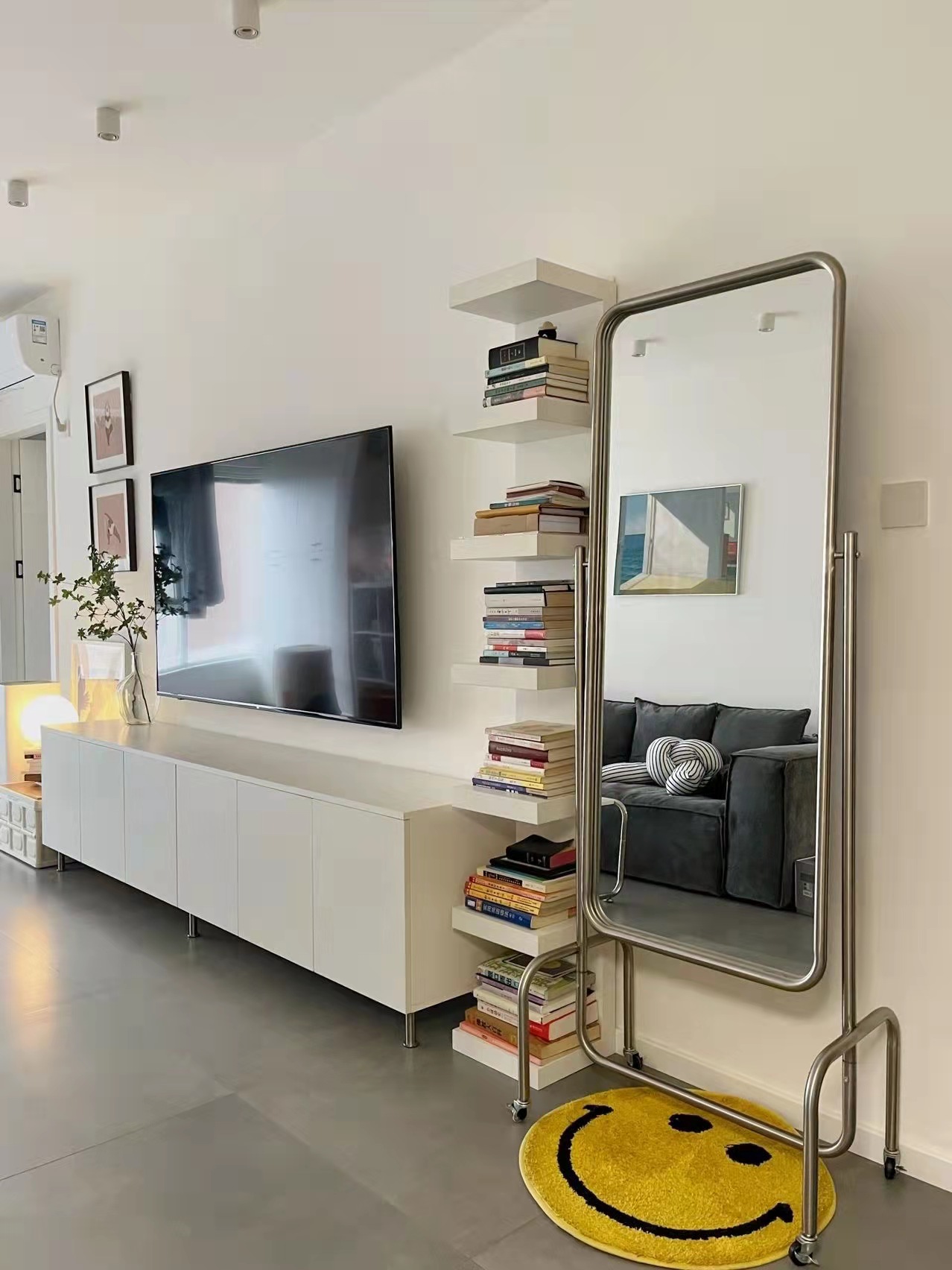 A small home of 63 square meters, it is very comfortable to keep it ...