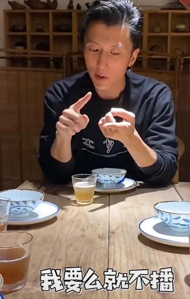 Nicholas Tse eats the first meal of the New Year, hot dry noodles with ...