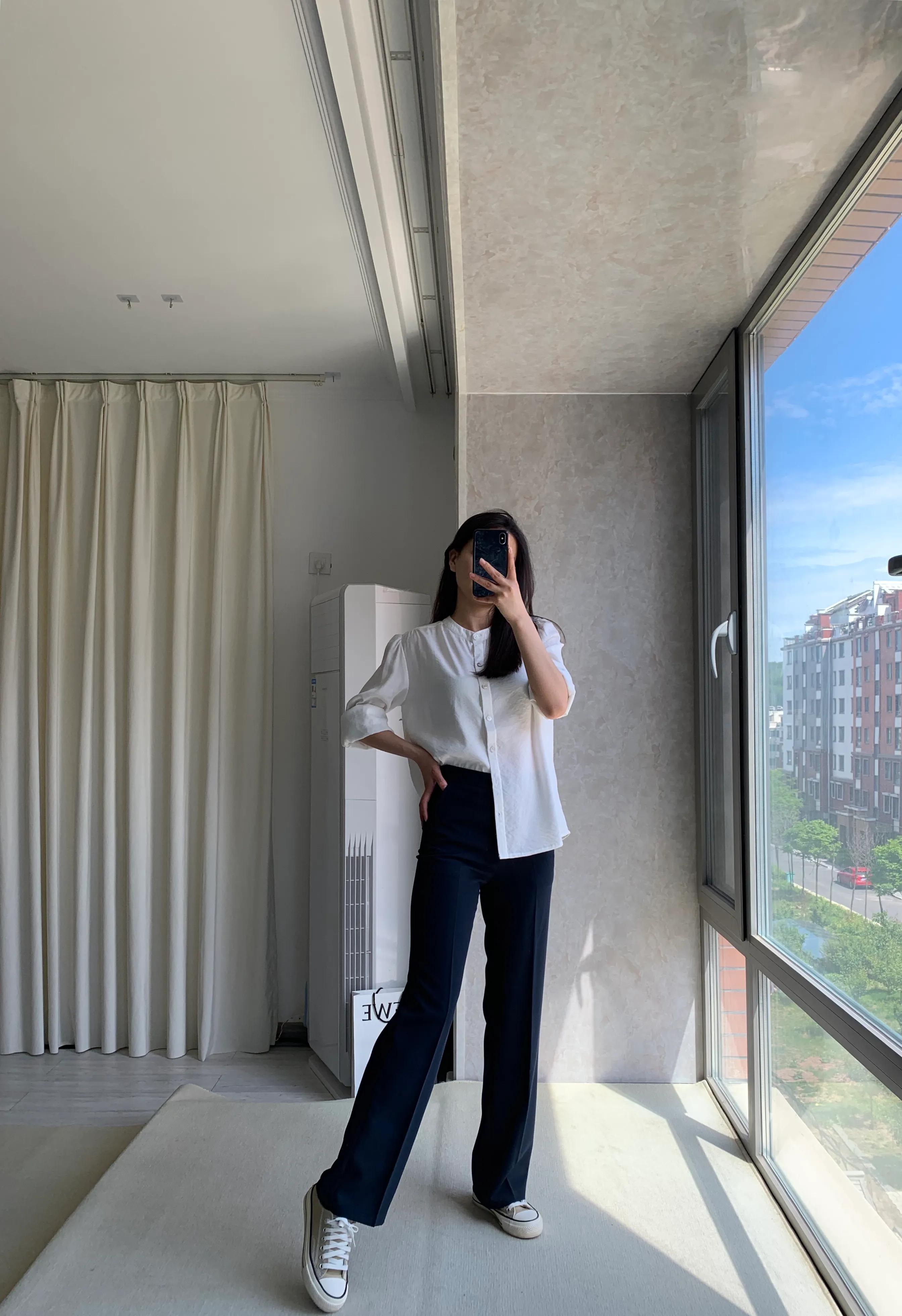 Get the sassy and neatness of the suit pants, the drape texture is very ...