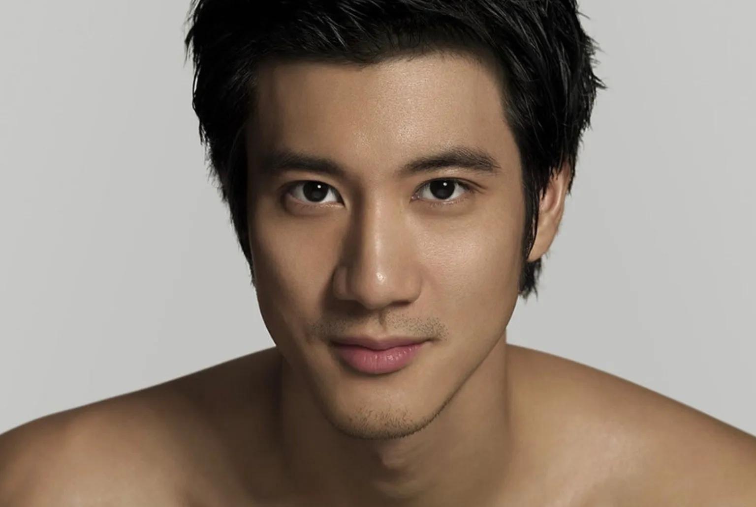 Explosive star has a big long face - iMedia