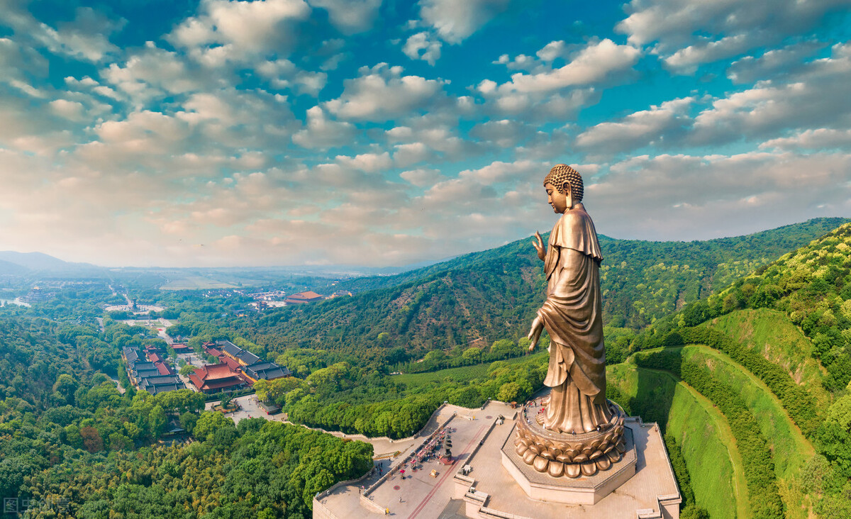 The sky is auspicious, and the fortune is more and more prosperous.Good ...