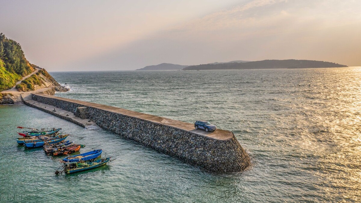 The Taiwan military has strengthened the fortification of 14 landing ...