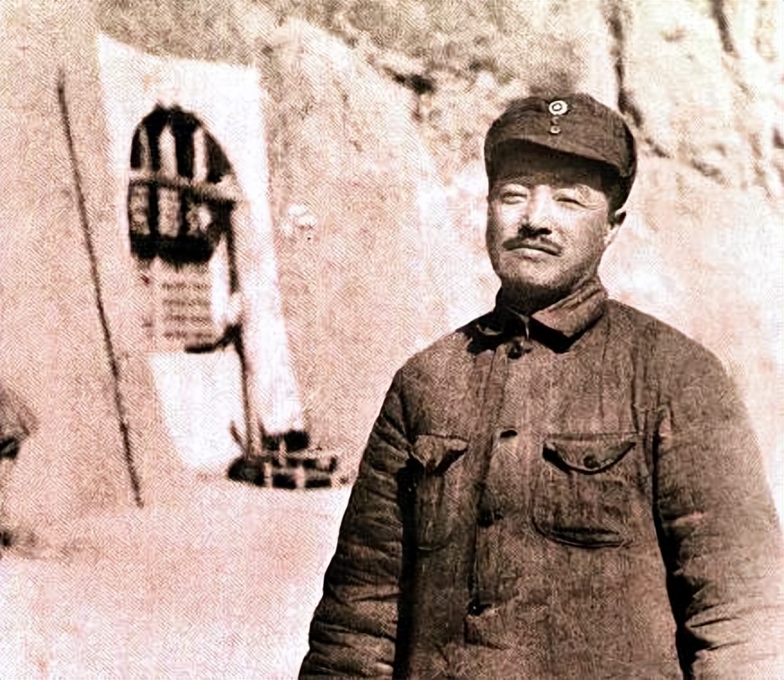 In 1937, Wang Zhen went to the division for a meeting. After the ...