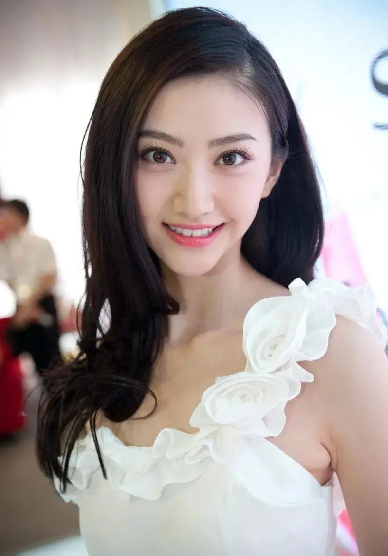The top ten Chinese film stars who became popular actresses born in ...