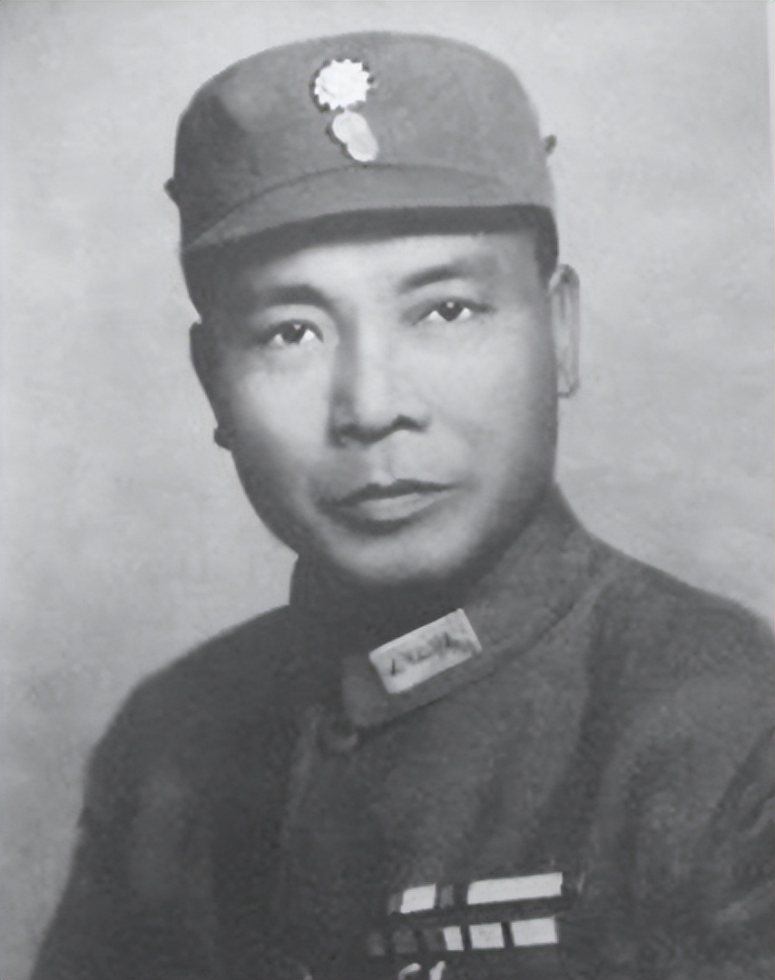 The national army major general was arrested by the CCP spy, Chiang Kai ...