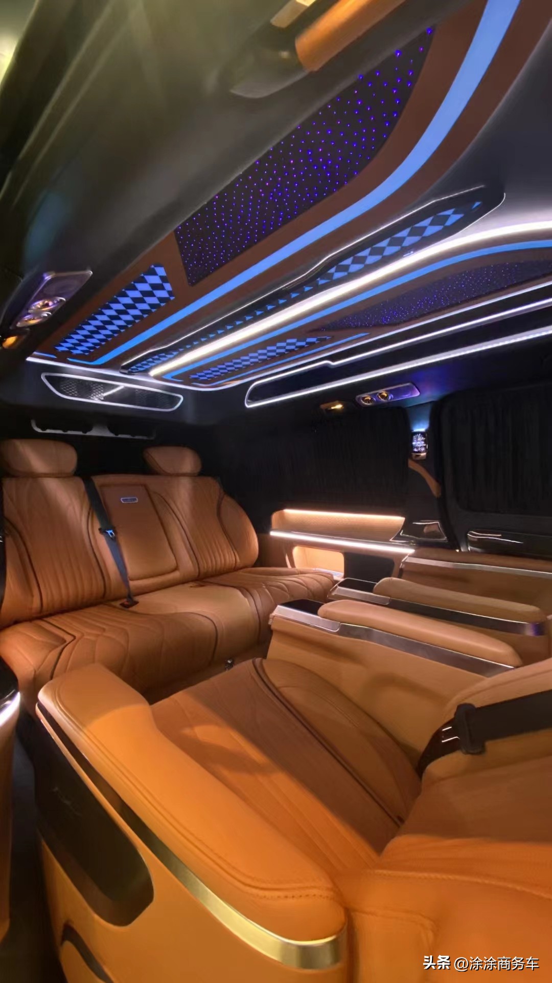 Have you ever seen such a high-top Mercedes-Benz Vito? Luxurious and ...