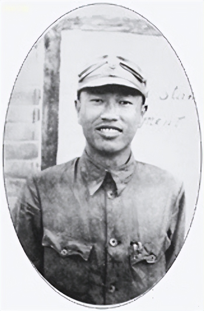 Deng Hua went to Beijing for a meeting and deliberately avoided Liu ...