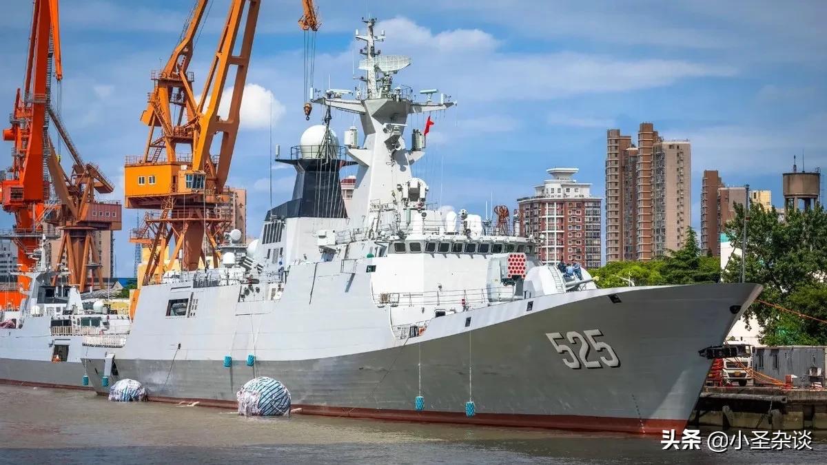 The 3800-ton 054 withdrew from the destroyer detachment and stepped back to the second line to ...