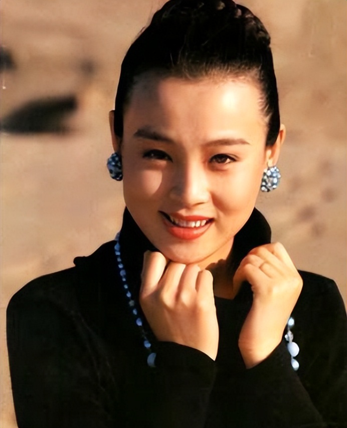 Zhao Mingming: When he was popular, he was Ai Xiying, but he was divorced when he was born in ...