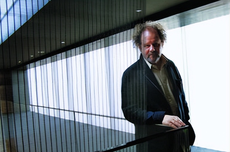 Exploring the art of filmmaking: Learn how the film "Escape from Las ...