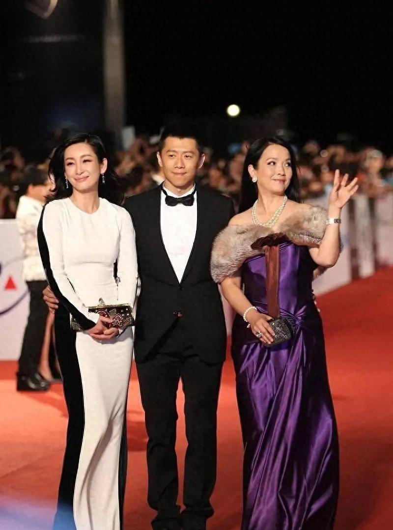 Seeing 44-year-old Qin Hailu and 62-year-old Lu Liping in the same ...